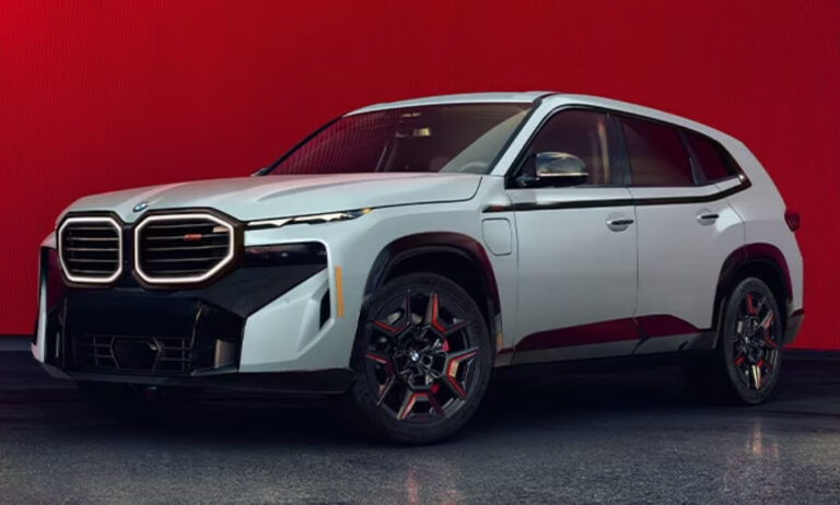 9 Popular Boxy Cars That Look Cool in 2024