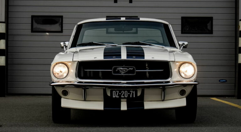 8 Best Boxy Cars of 2022 - Popular Box Shaped Cars in USA