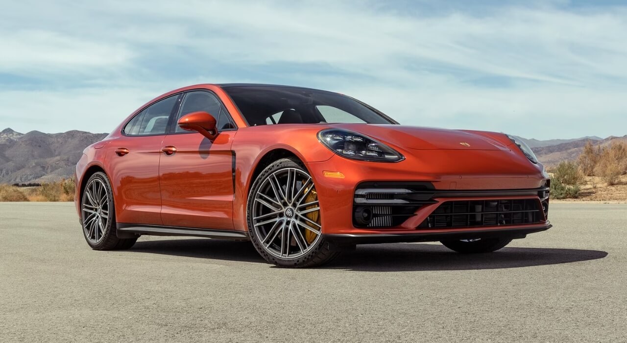 11 Fastest 4-Door Cars in 2023 – Best Fastest Sedan in the USA