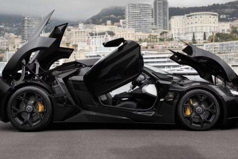 9 Popular Boxy Cars That Look Cool in 2024