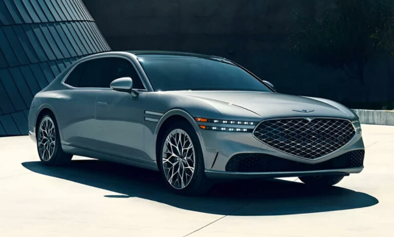 9 Affordable Best Large Sedans To Buy In 2024 & 2025