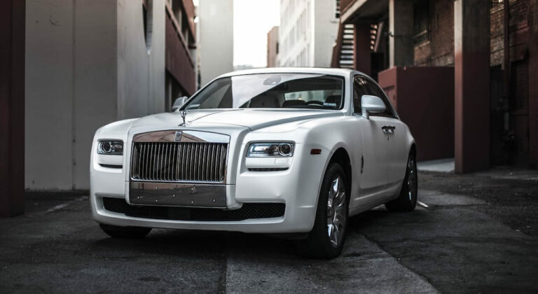 Top 5 NBA Players and Their Luxurious Cars