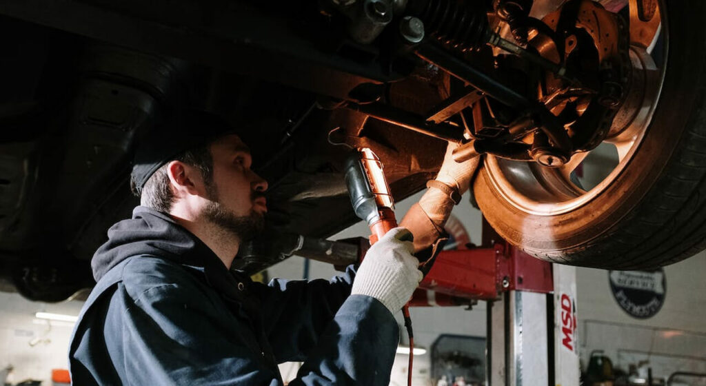 A Ultimate Guide to Mercedes Repair: Car Maintenance Guide