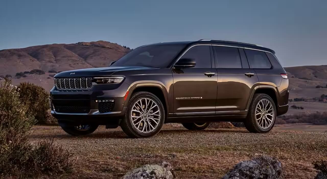 9 Popular Boxy Cars That Look Cool in 2024