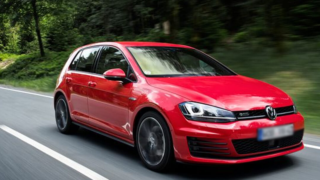 Top 10 Cars That Get 40 MPG Under $10000