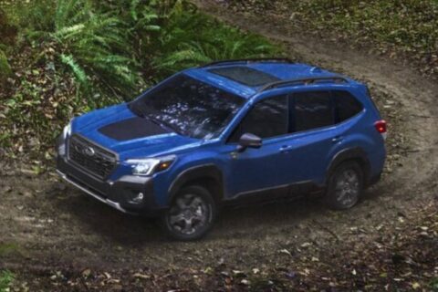 11 Best V8 Sedans 2023 – 4-Door Cars With A V8 Engine